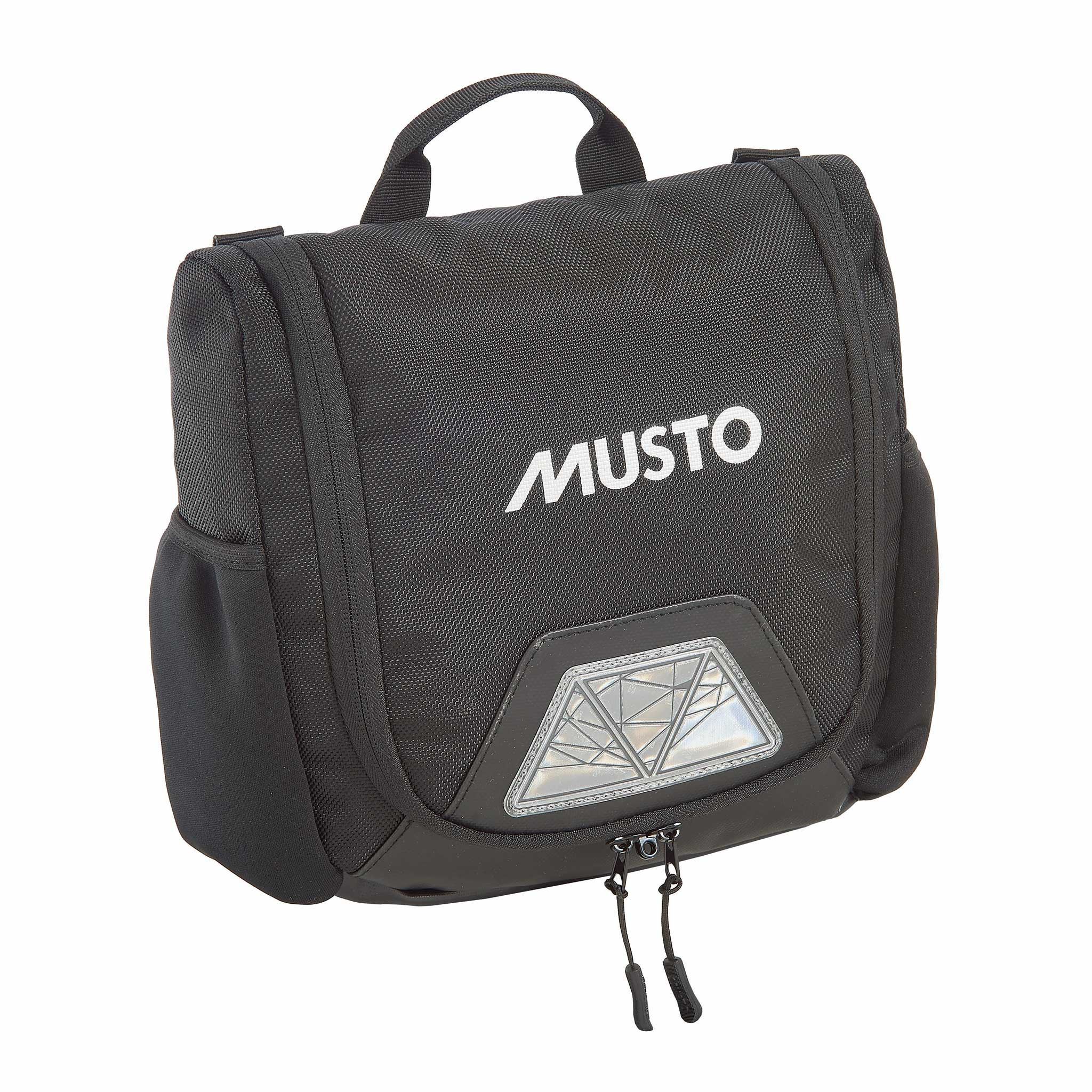 Musto Bags & Luggage | Captain Watts Yacht Supplies & Chandlery
